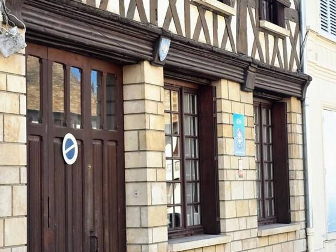 190 M² Cottage ∙ 4 Chambres ∙ 8 Personnes - Houdan