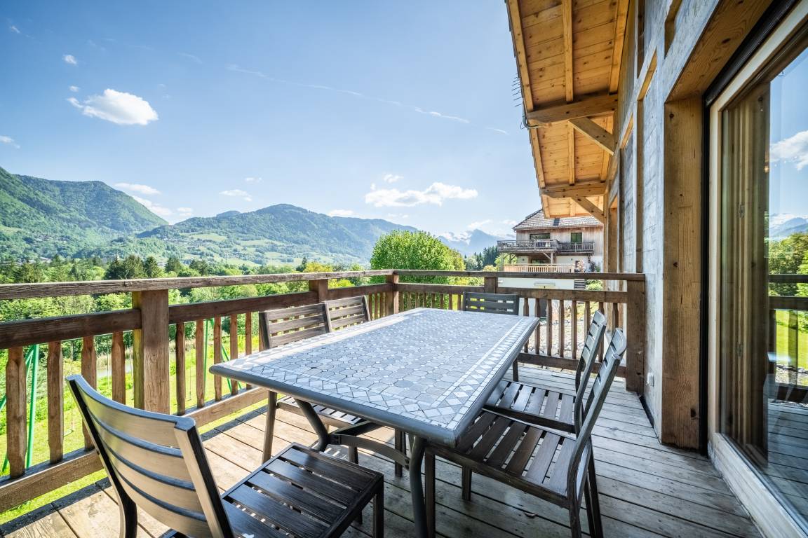 90 M² Cottage ∙ 3 Bedrooms ∙ 6 Guests - Alps