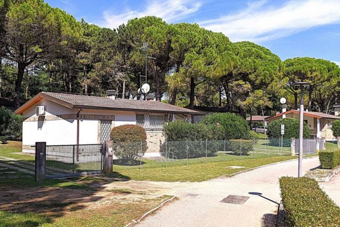 65 M² Ferienwohnung ∙ 4 Schlafzimmer ∙ 8 Gäste - Lignano Sabbiadoro