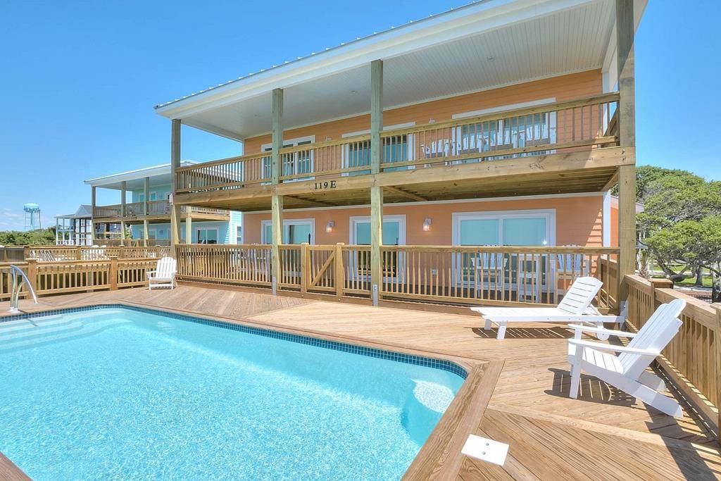 House ∙ 7 Bedrooms ∙ 24 Guests - Oak Island, NC