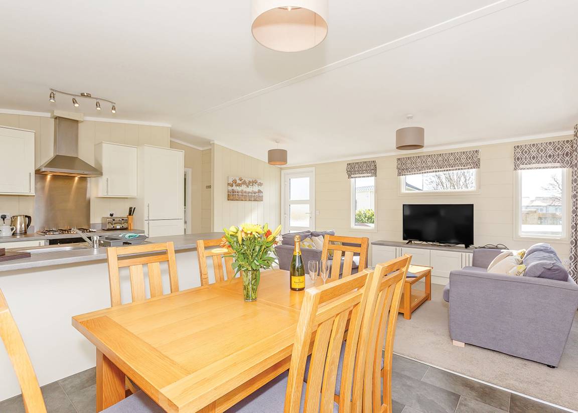 Chalet ∙ 3 Bedrooms ∙ 6 Guests - North Wales