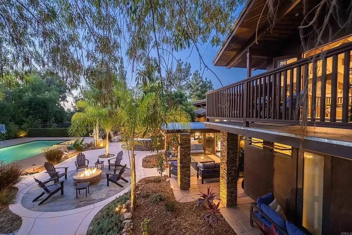 House ∙ 5 Bedrooms ∙ 10 Guests - Escondido, CA