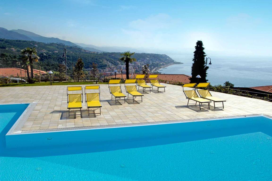 30 M² Appartamento Vacanza ∙ 1 Camera Da Letto ∙ 2 Ospiti - Cogoleto