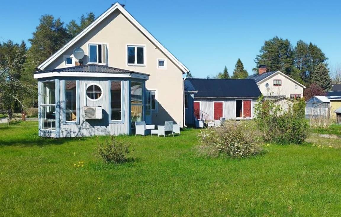 120 M² House ∙ 3 Bedrooms ∙ 6 Guests - Söderhamn
