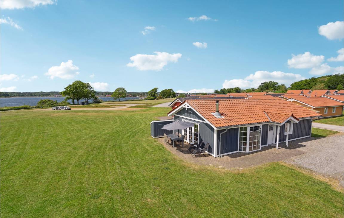 98 M² Ferienhaus ∙ 4 Schlafzimmer ∙ 8 Gäste - Langballig