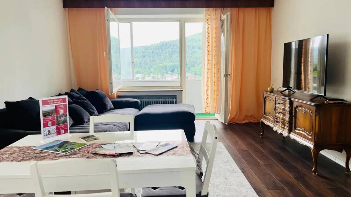 91 M² Ferienwohnung ∙ 3 Schlafzimmer ∙ 4 Gäste - Bad Herrenalb