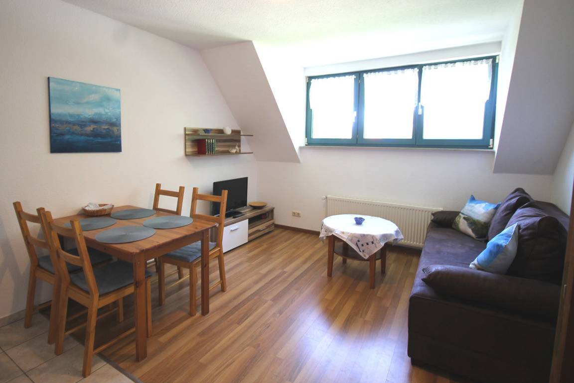 40 M² Huoneisto ∙ 1 Makuuhuone ∙ 4 Vierasta - Prerow