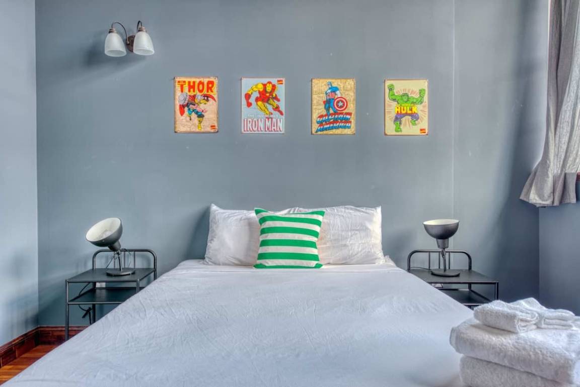 79 M² Loft ∙ 2 Bedrooms ∙ 4 Guests - Eastern State Penitentiary