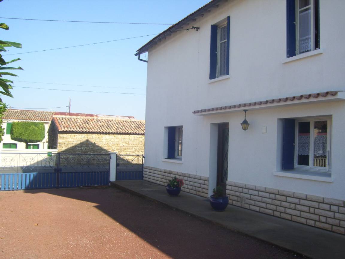 110 M² Huis ∙ 4 Slaapkamers ∙ 9 Gasten - Deux-Sèvres