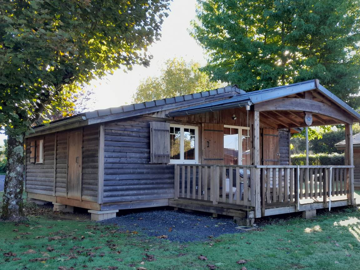 35 M² Chalet ∙ 2 Chambres ∙ 6 Personnes - Mauriac