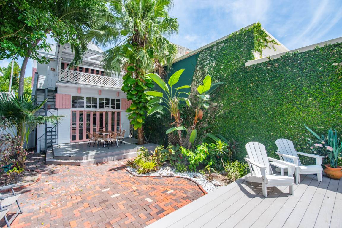 Apartment ∙ 1 Bedroom ∙ 4 Guests - Key West, FL