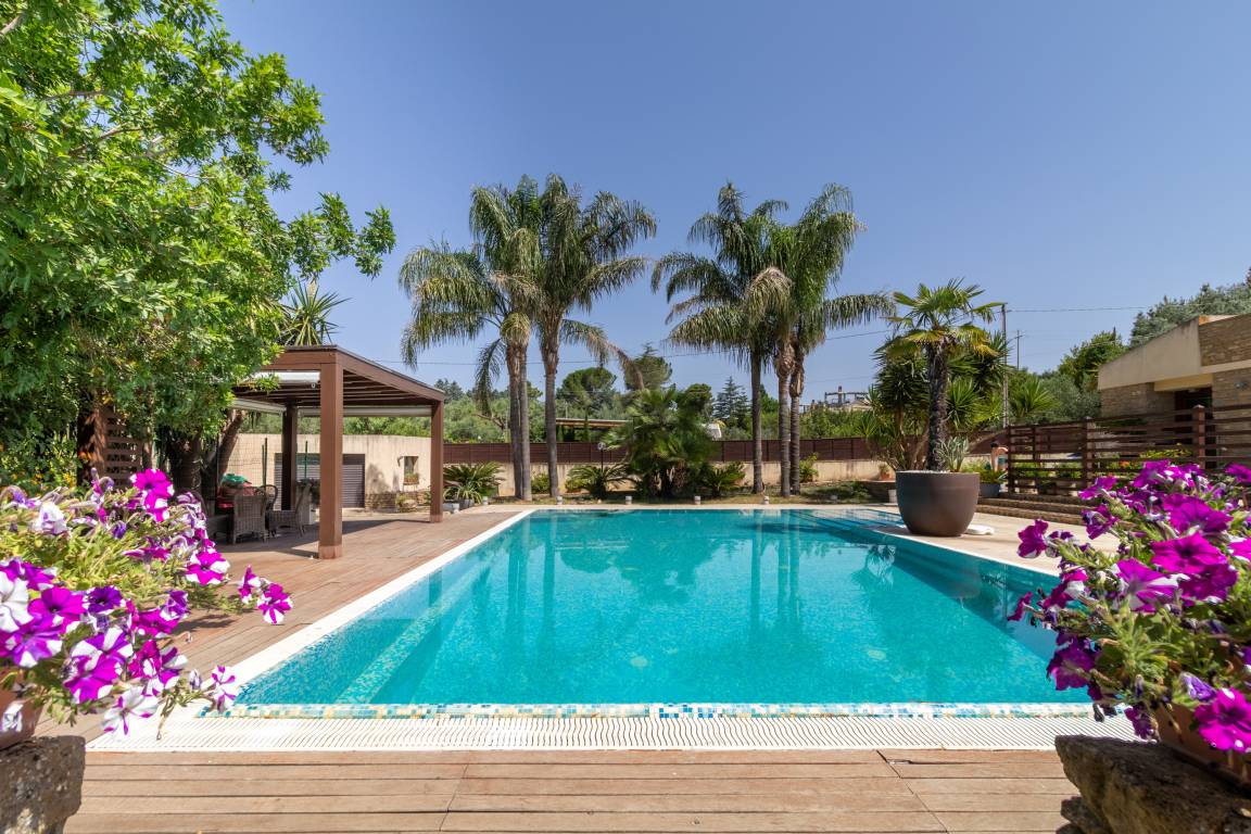 125 M² Huis ∙ 2 Slaapkamers ∙ 4 Gasten - Sicilië