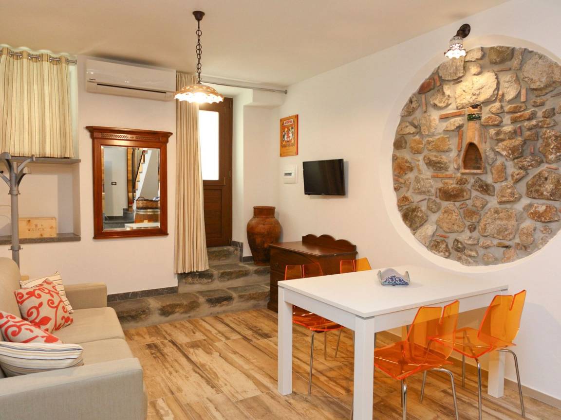 60 M² Apartment ∙ 1 Bedroom ∙ 6 Guests - Cefalù