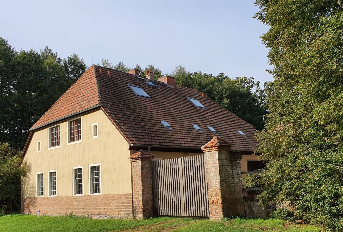 101 M² Ferienwohnung ∙ 1 Schlafzimmer ∙ 3 Gäste - Luckenwalde