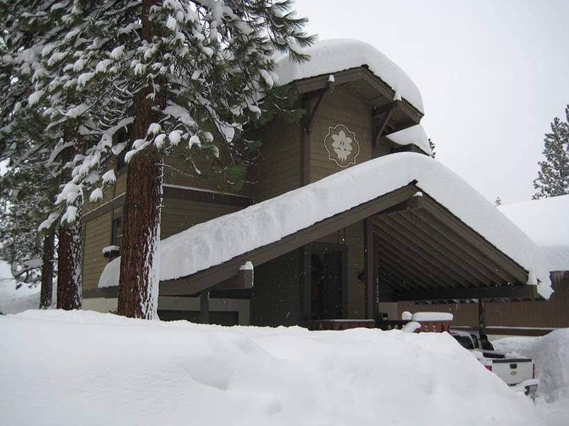 149 M² House ∙ 4 Bedrooms ∙ 8 Guests - South Lake Tahoe, CA