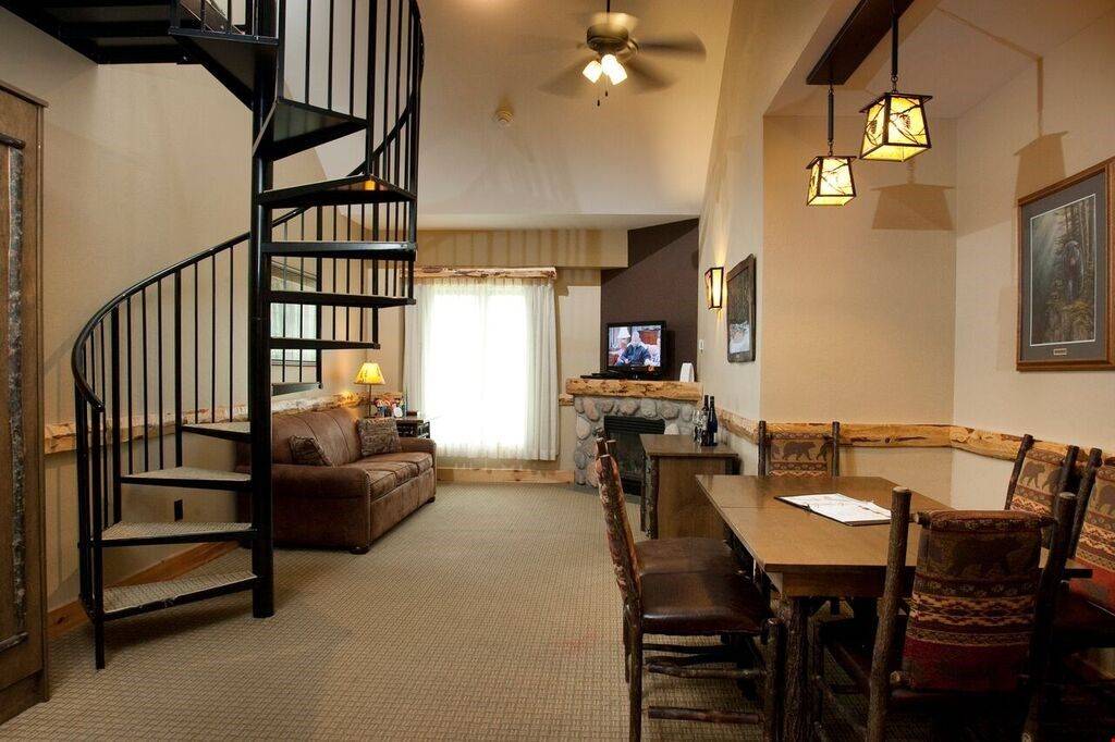 Condo ∙ 1 Bedroom ∙ 8 Guests - State of New York