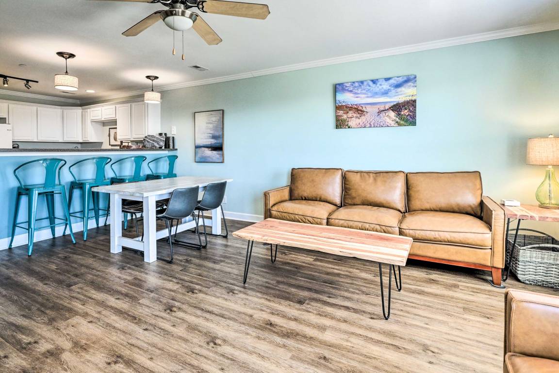 116 M² Apartment ∙ 3 Bedrooms ∙ 8 Guests - Oak Island, NC