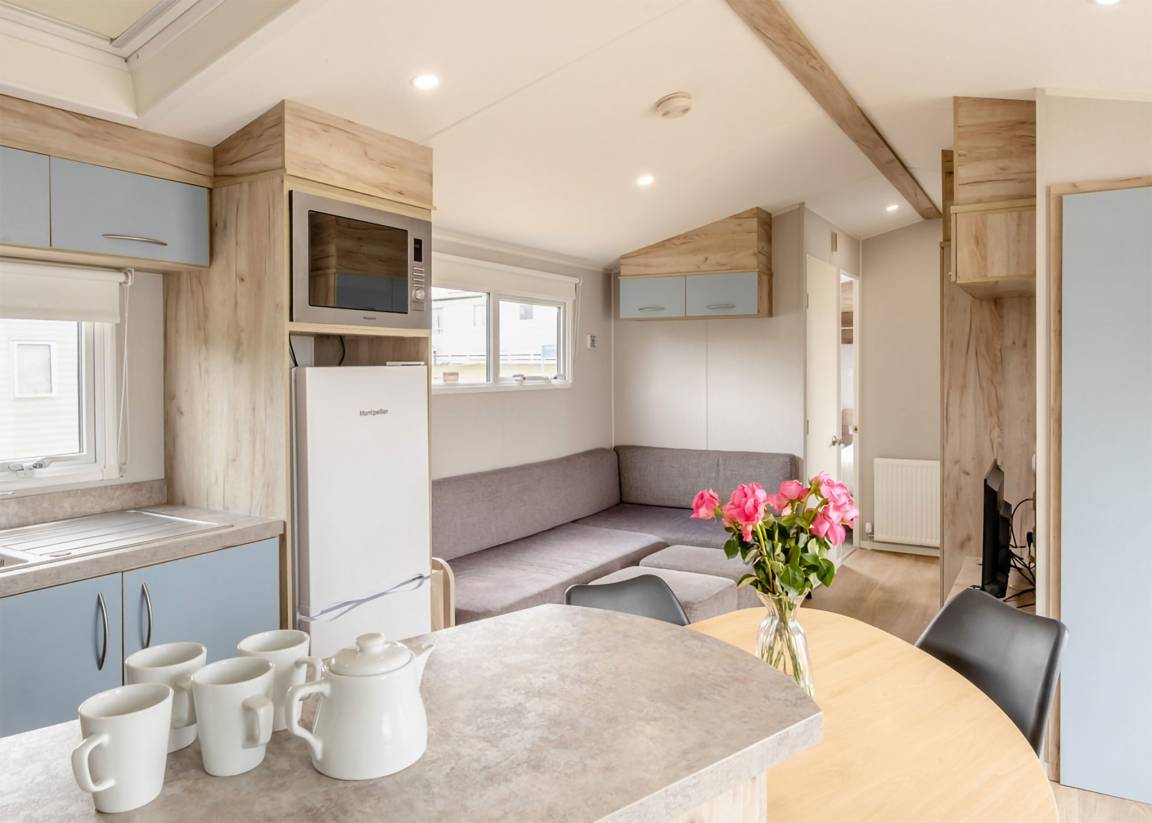 Caravan ∙ 3 Bedrooms ∙ 8 Guests - Isle of Wight
