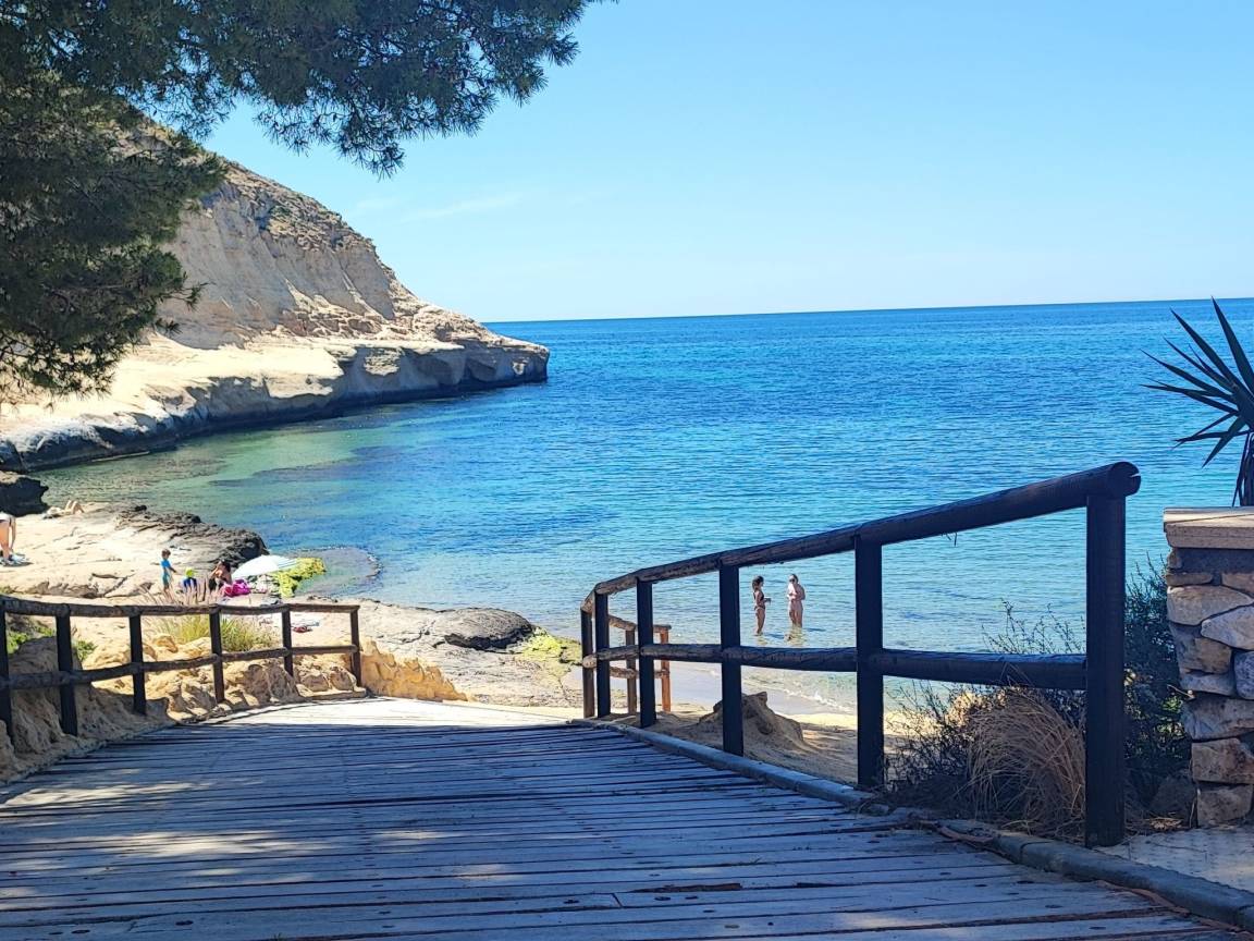 180 M² Apartment ∙ 4 Bedrooms ∙ 6 Guests - Águilas