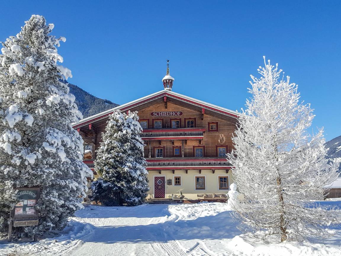 230 M² Ferienhaus ∙ 8 Schlafzimmer ∙ 20 Gäste - Bramberg am Wildkogel