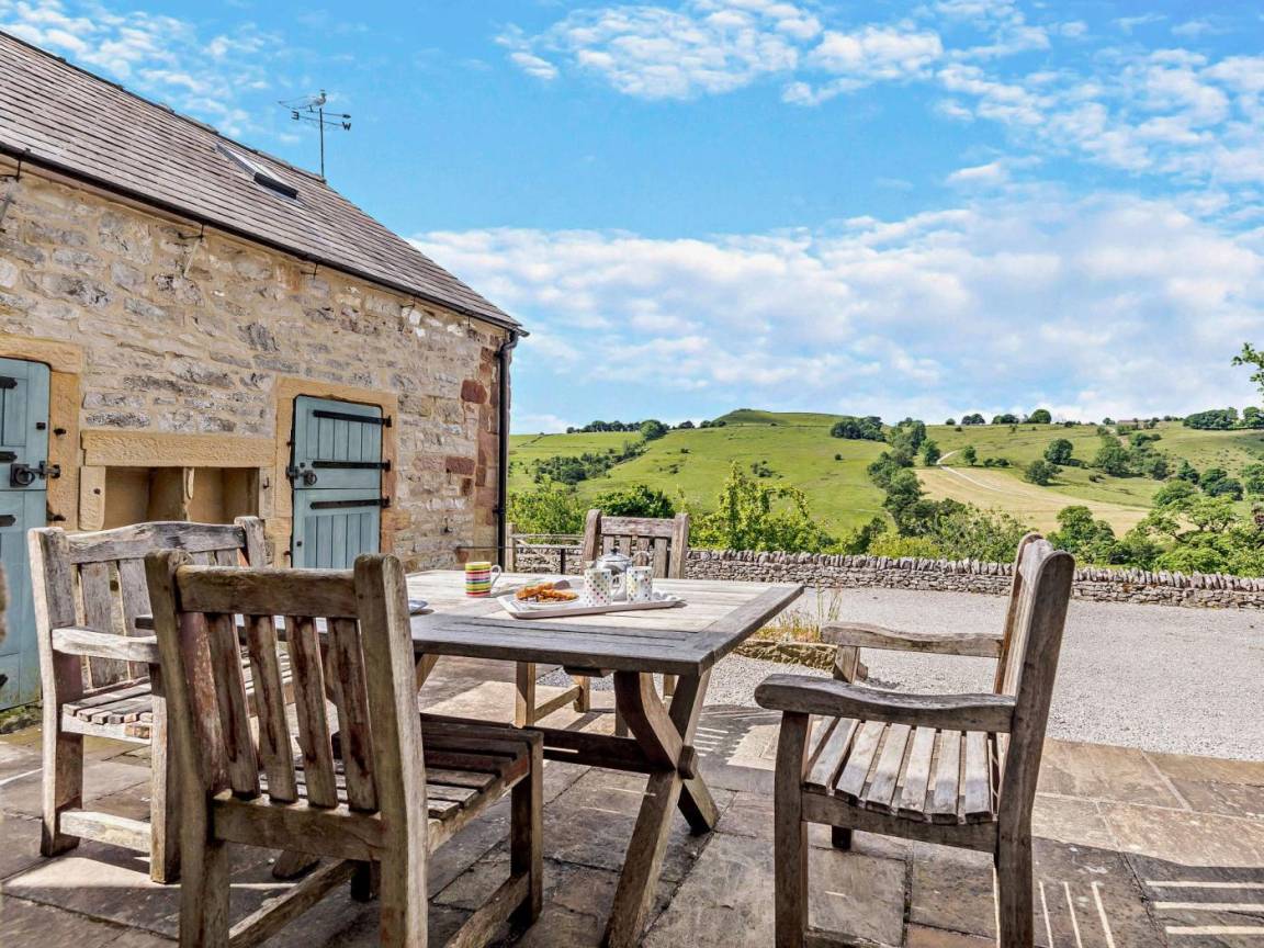 Cottage ∙ 3 Bedrooms ∙ 6 Guests - Alstonefield