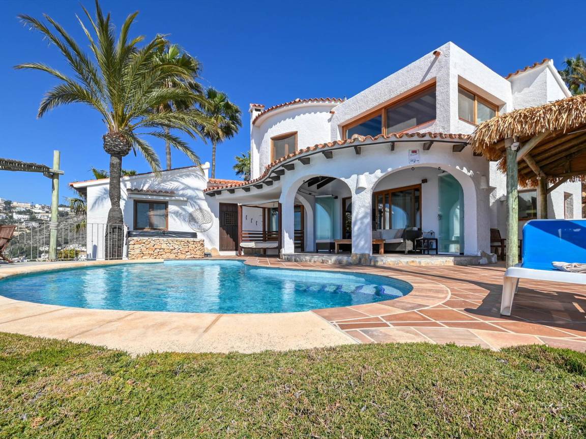 175 M² Villa ∙ 2 Chambres ∙ 4 Personnes - Moraira