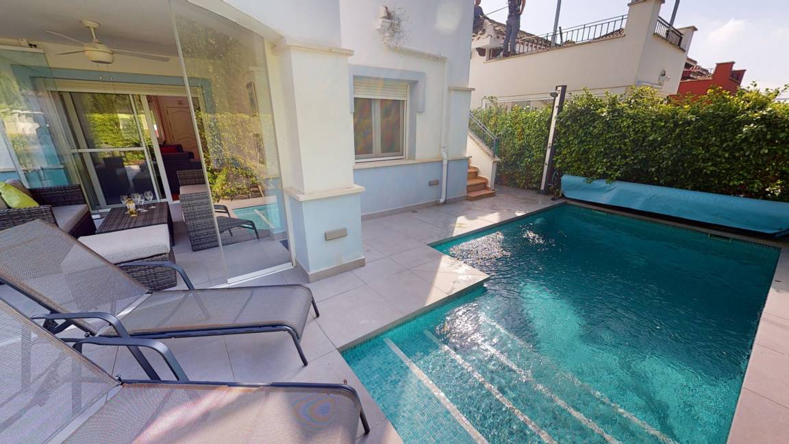 77 M² Villa ∙ 2 Bedrooms ∙ 5 Guests - Los Alcázares