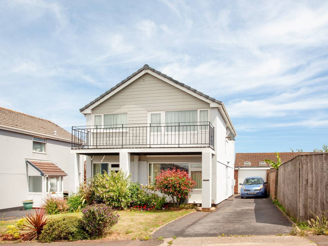 Cottage ∙ 4 Bedrooms ∙ 8 Guests - Brixham
