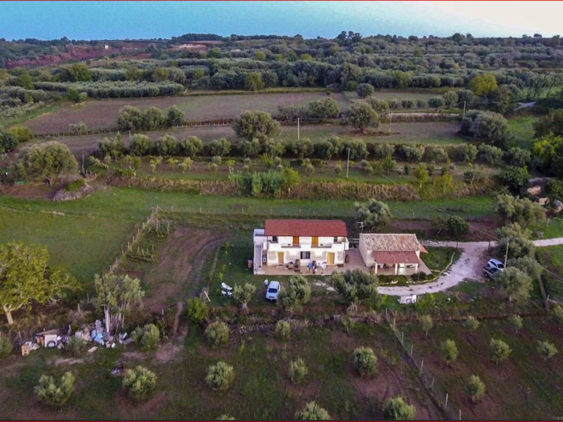 50 M² Ferienhaus ∙ 1 Schlafzimmer ∙ 2 Gäste - Zambrone