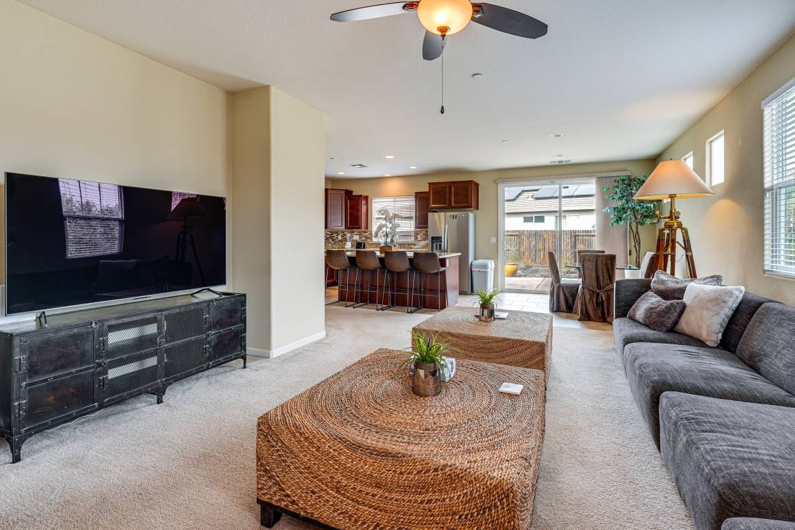 143 M² House ∙ 3 Bedrooms ∙ 6 Guests - Stockton, CA