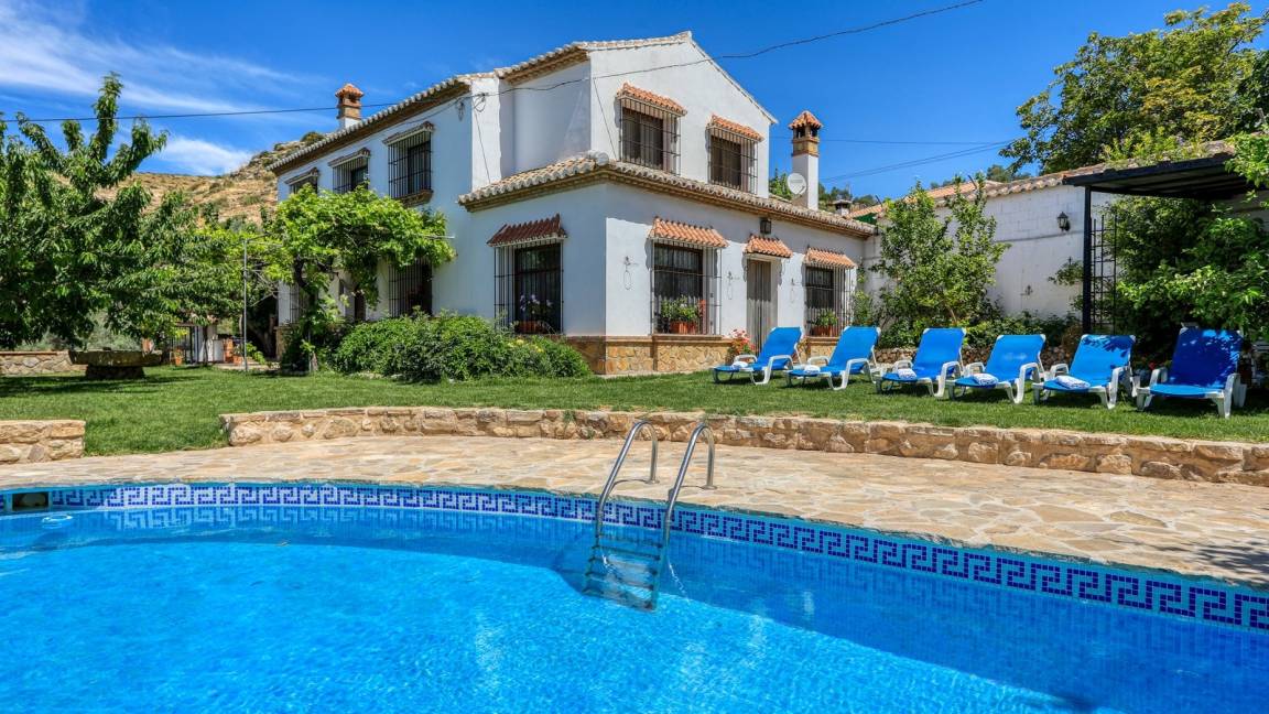 150 M² House ∙ 5 Bedrooms ∙ 10 Guests - Antequera