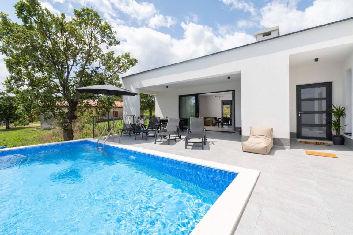 140 M² Casa ∙ 3 Camere Da Letto ∙ 6 Ospiti - Albona