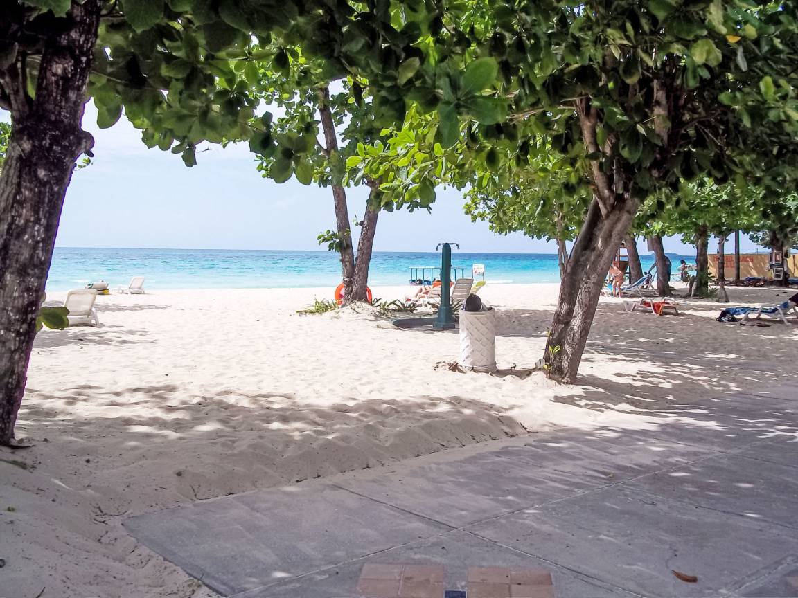 72 M² Ferienwohnung ∙ 2 Schlafzimmer ∙ 4 Gäste - Negril