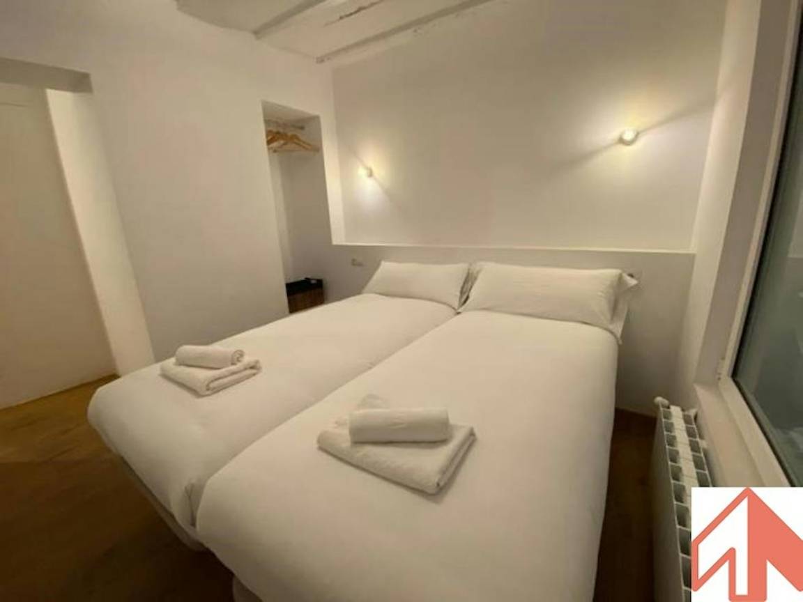 80 M² Ferienwohnung ∙ 2 Schlafzimmer ∙ 4 Gäste - Bilbao