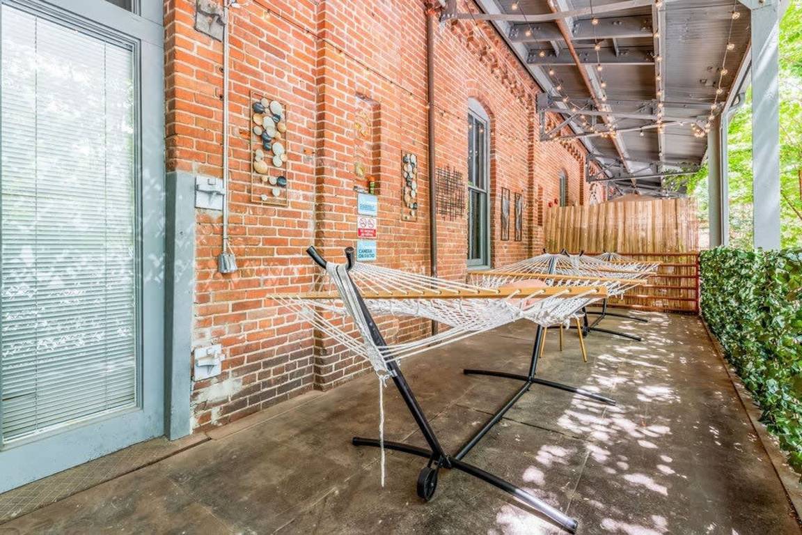 93 M² Apartment ∙ 2 Bedrooms ∙ 6 Guests - Duke University, Durham