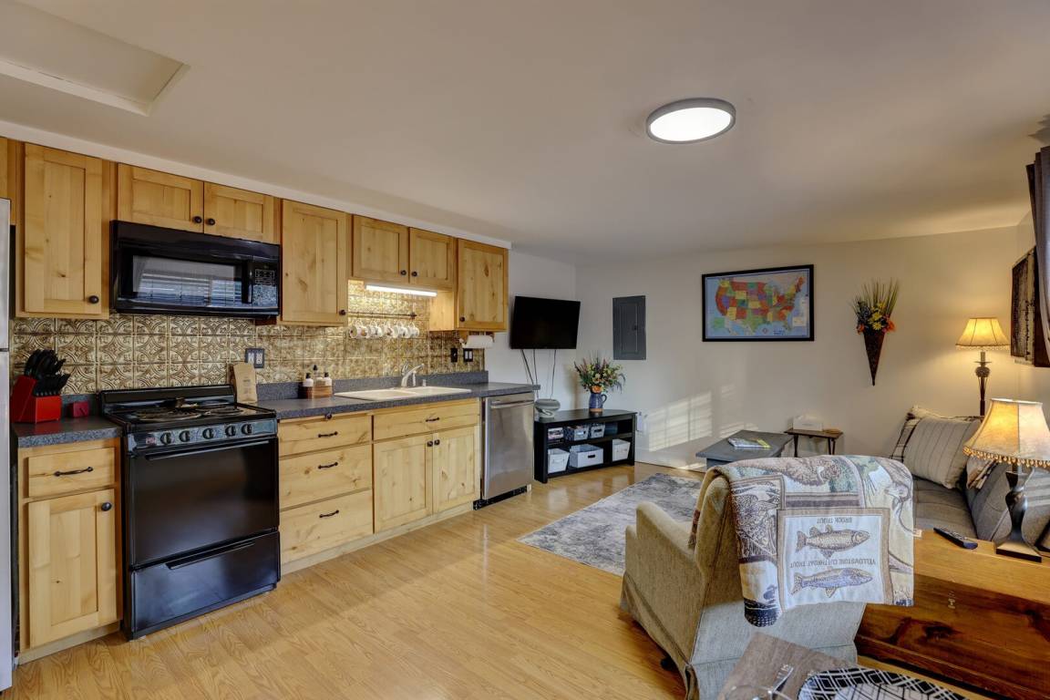 84 M² Apartment ∙ 2 Bedrooms ∙ 5 Guests - Sheridan, WY