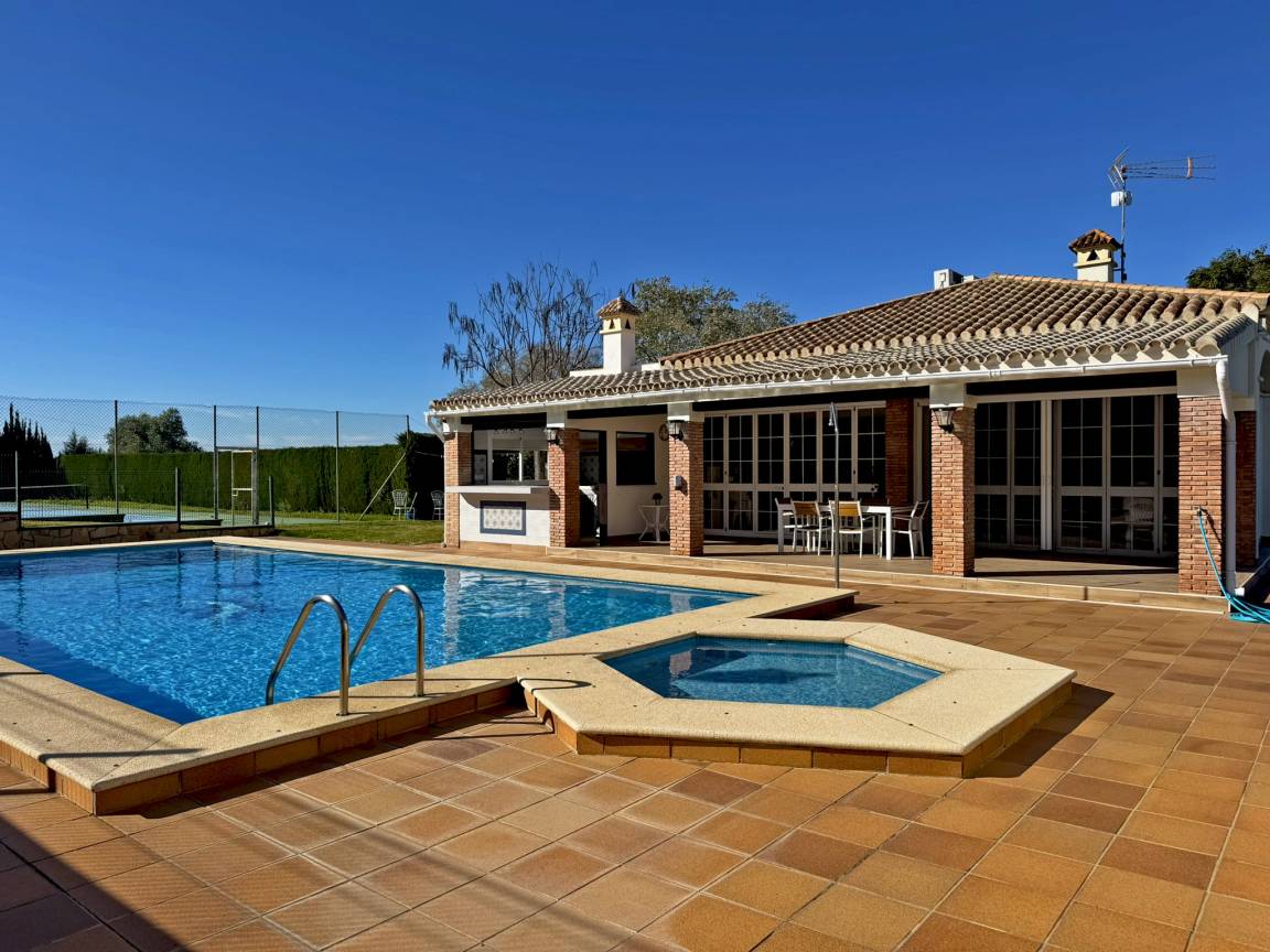 500 M² Villa ∙ 3 Habitaciones ∙ 9 Huéspedes - Arcos de la Frontera