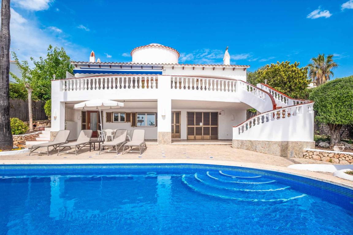 Villa ∙ 5 Bedrooms ∙ 10 Guests - Cala Galdana