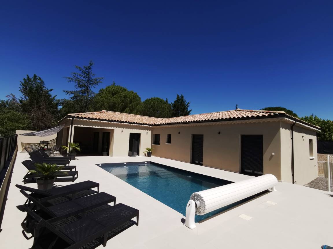 170 M² Villa ∙ 6 Chambres ∙ 15 Personnes - Vallon-Pont-d'Arc