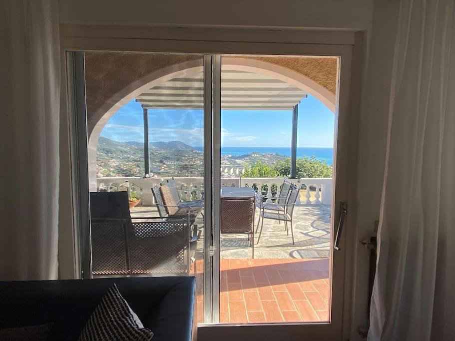 130 M² Villa Vacanza ∙ 3 Camere Da Letto ∙ 6 Ospiti - Imperia