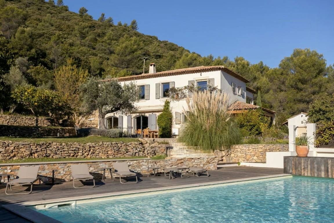270 M² Maison De Vacances ∙ 5 Chambres ∙ 10 Personnes - Toulon