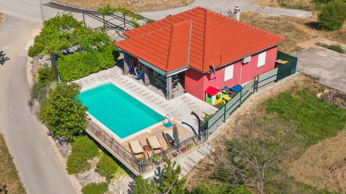 85 M² Villa ∙ 3 Schlafzimmer ∙ 8 Gäste - Makarska Riviera