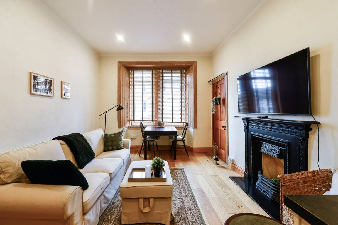 Apartment ∙ 1 Bedroom ∙ 2 Guests - Edinburgh