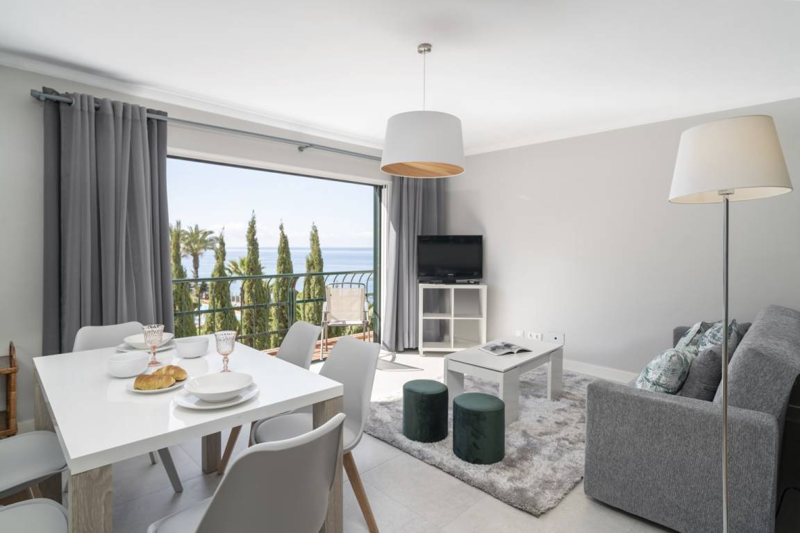 140 M² Apartment ∙ 3 Bedrooms ∙ 7 Guests - Funchal