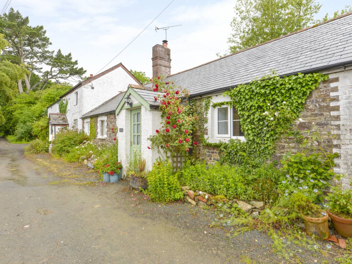 Cottage ∙ 2 Bedrooms ∙ 4 Guests - Holsworthy