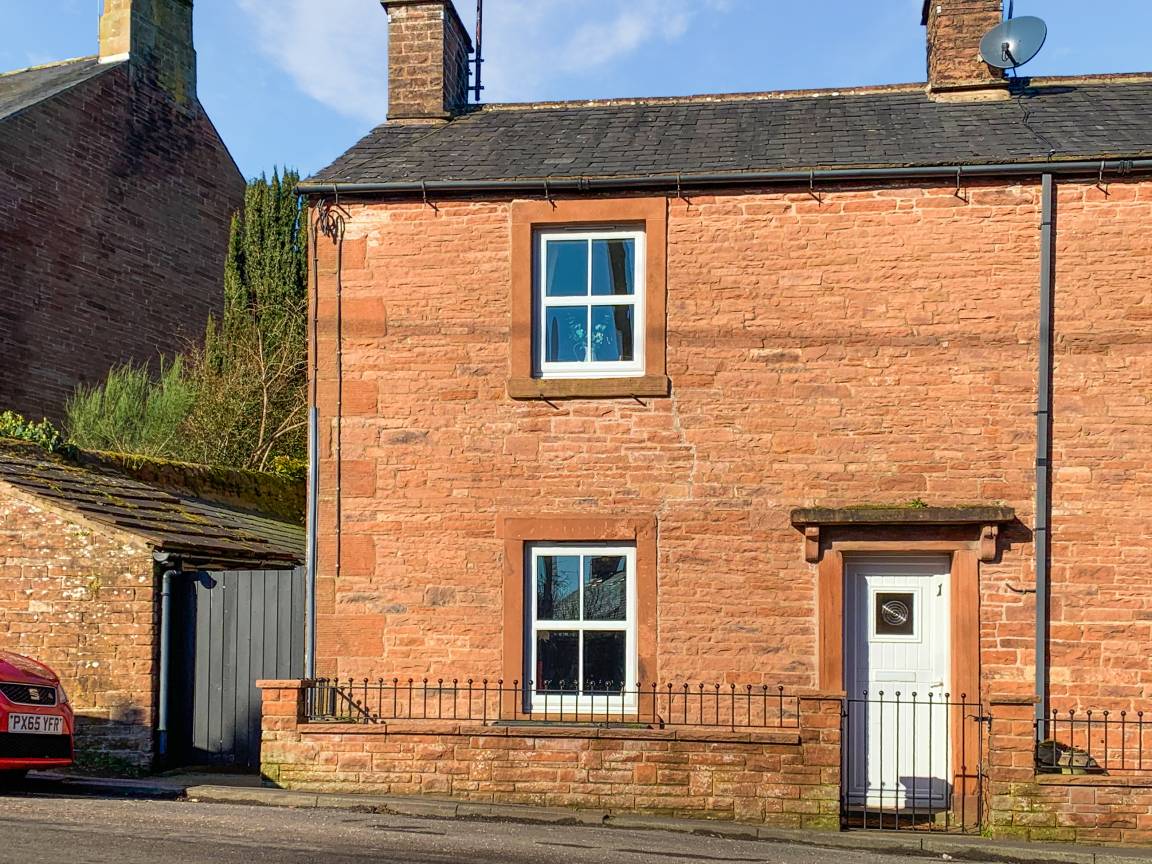 Cottage ∙ 3 Bedrooms ∙ 4 Guests - Penrith