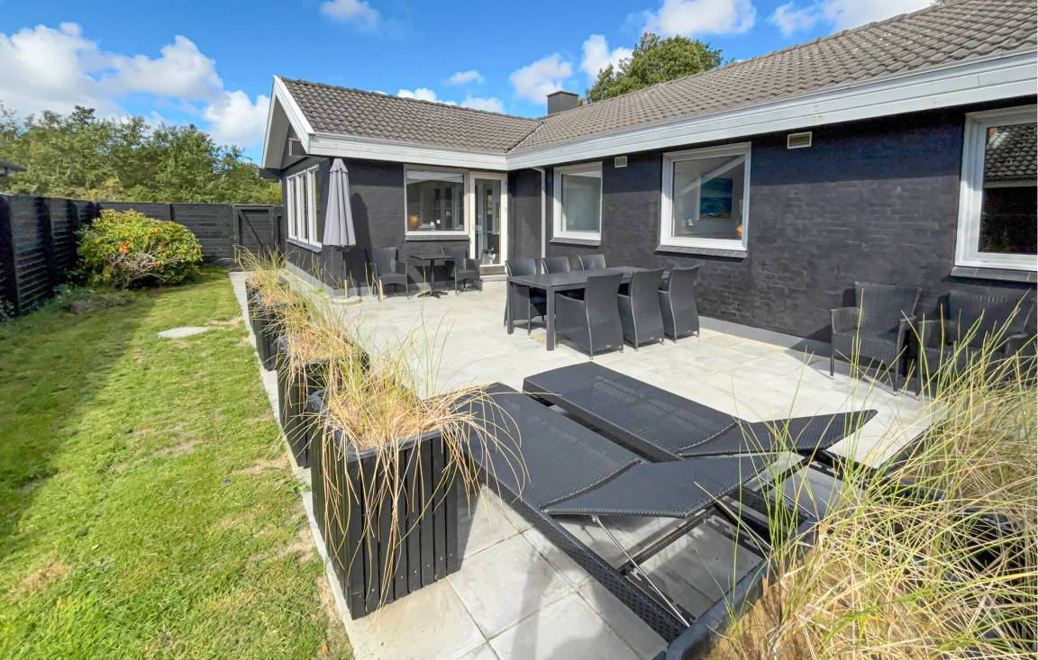 195 M² Maison De Vacances ∙ 4 Chambres ∙ 8 Personnes - Blåvand