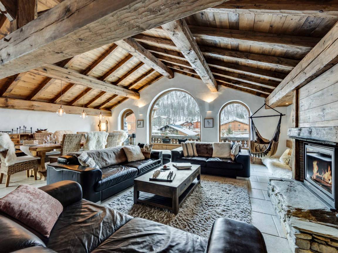 220 M² Chalet ∙ 4 Bedrooms ∙ 10 Guests - Bonneval-sur-Arc