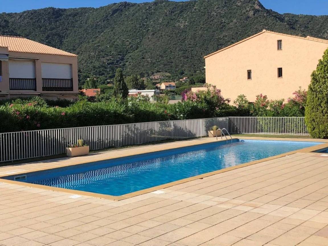 26 M² Studio Flat ∙ 1 Bedroom ∙ 4 Guests - Le Lavandou
