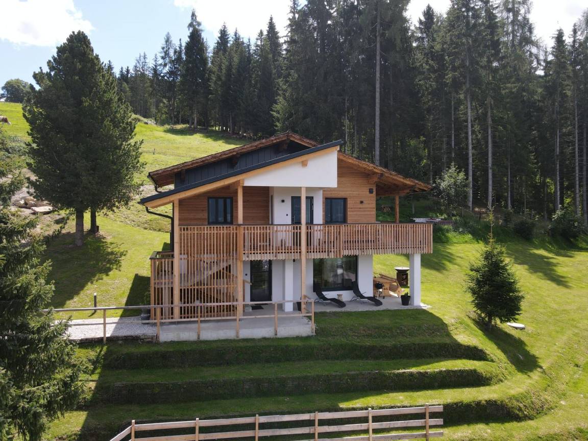 120 M² Ferienhaus ∙ 2 Schlafzimmer ∙ 4 Gäste - Gröbming